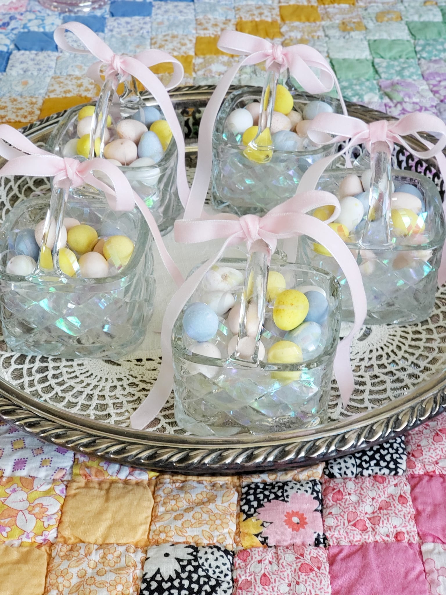 Simple & Sweet Pastel Easter Tablescape - Brass Pine