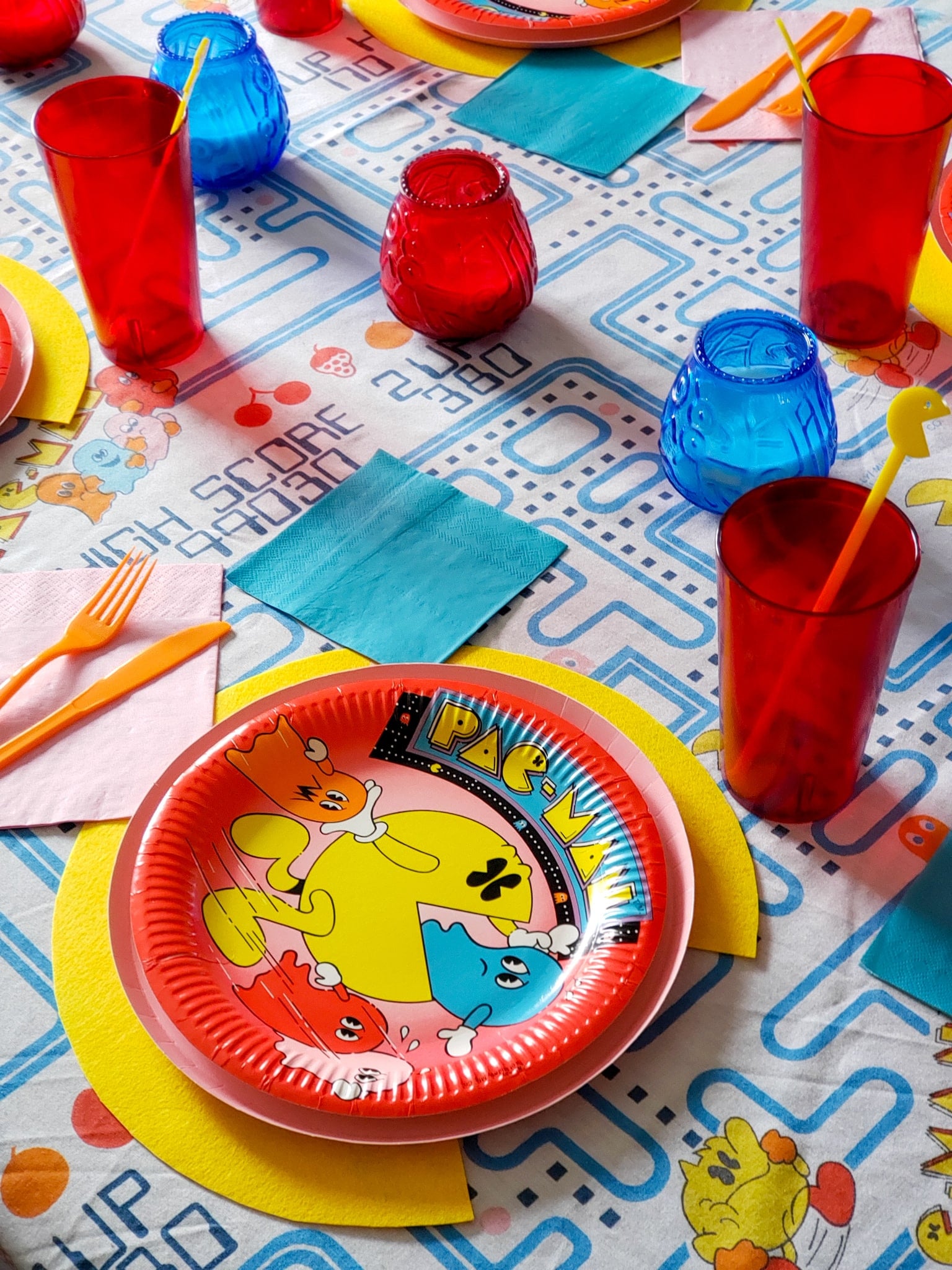 How to throw the Ultimate PAC-MAN Birthday Party - Brass Pine