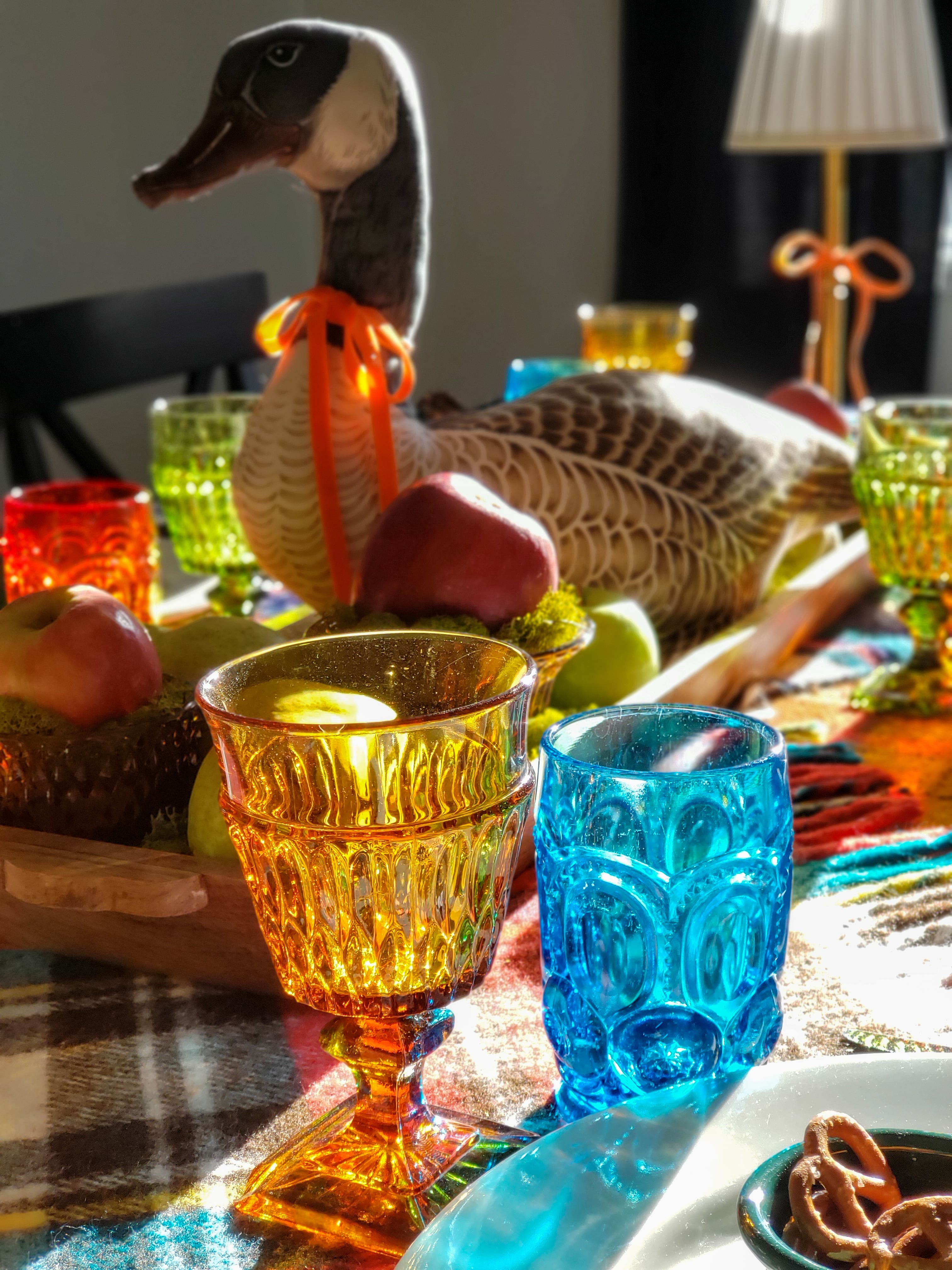 How to Create a Vintage Thanksgiving Tablescape on a Budget - Brass Pine
