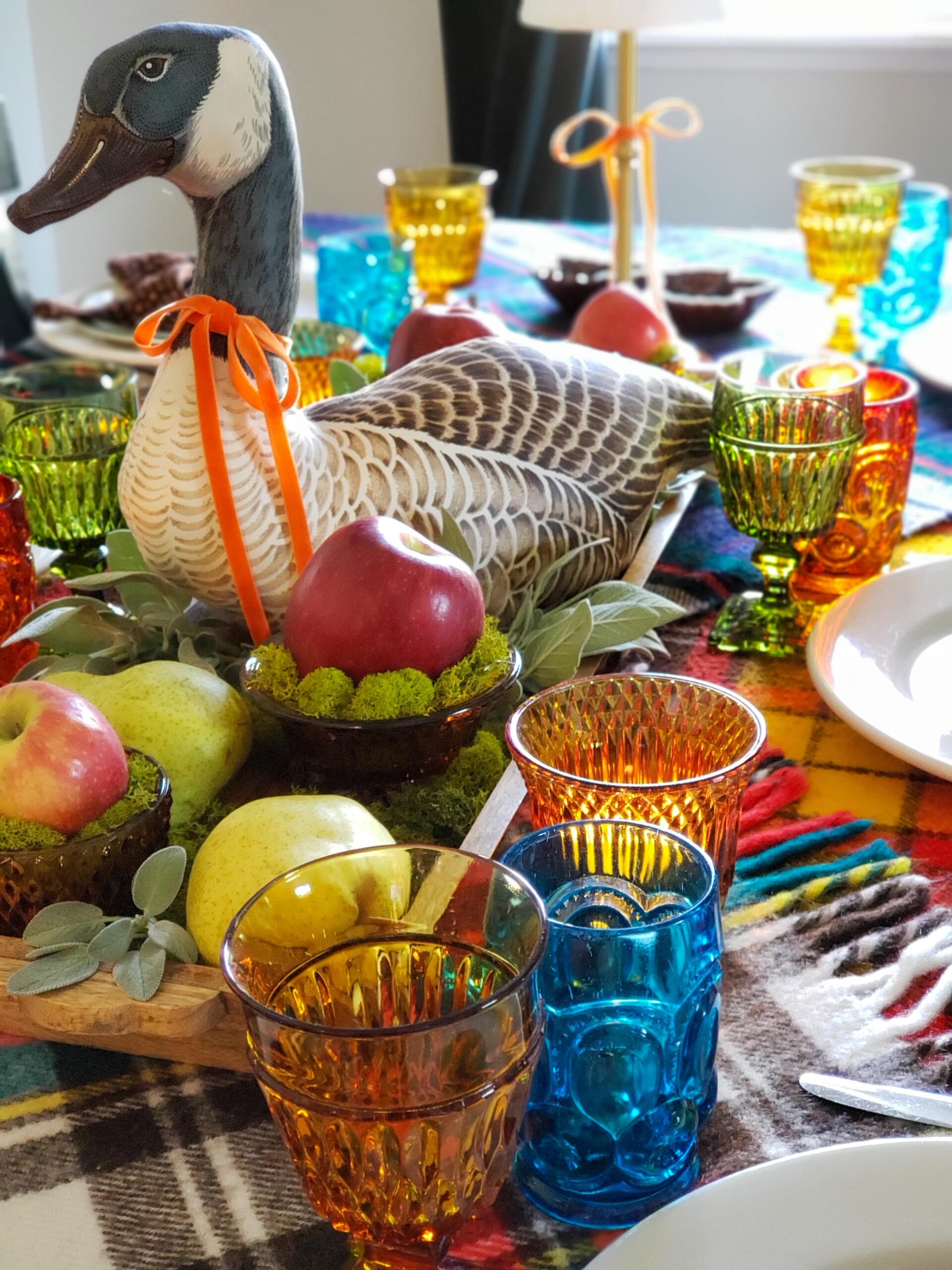 How to Create a Vintage Thanksgiving Tablescape on a Budget - Brass Pine